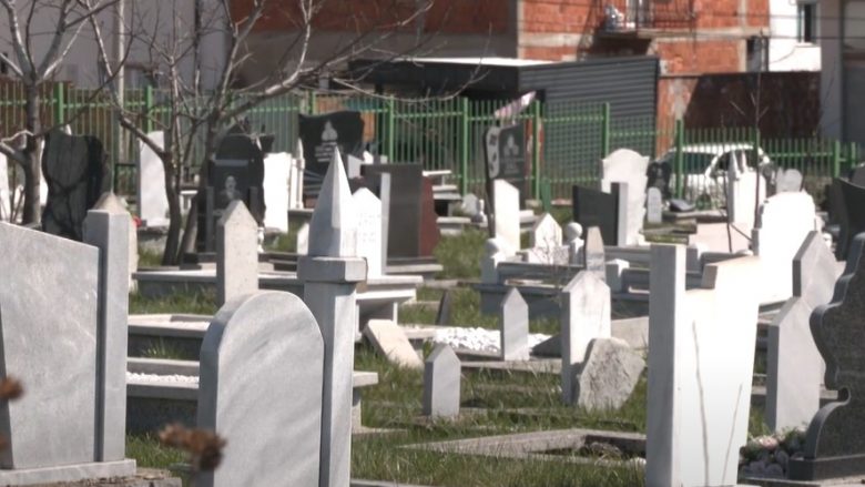 Forcat serbe i hapën varrezat civile në Hajvali, për t’i fshehur mes ...
