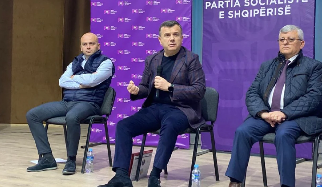 Balla nga Ballshi: Saliu shiti rafinerinë dhe bëri një privatizim ...