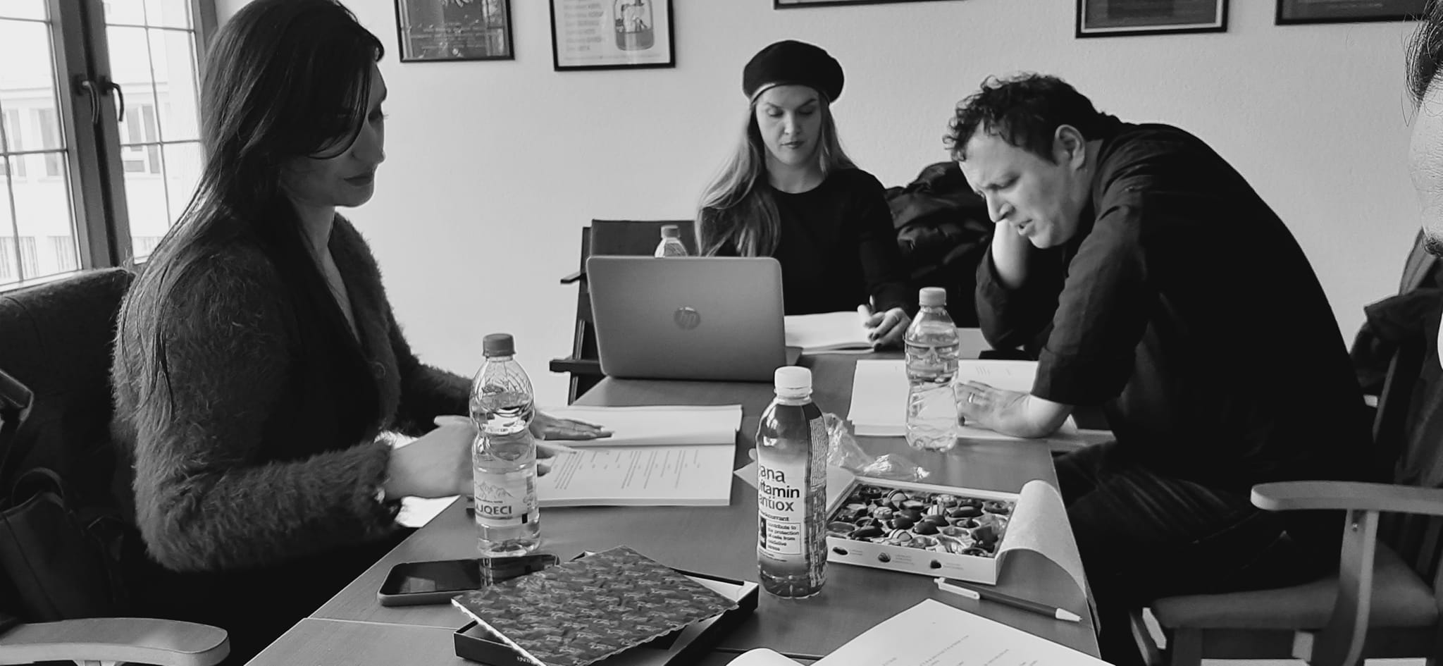 Lexim skenik / Contempora - Gazeta Express