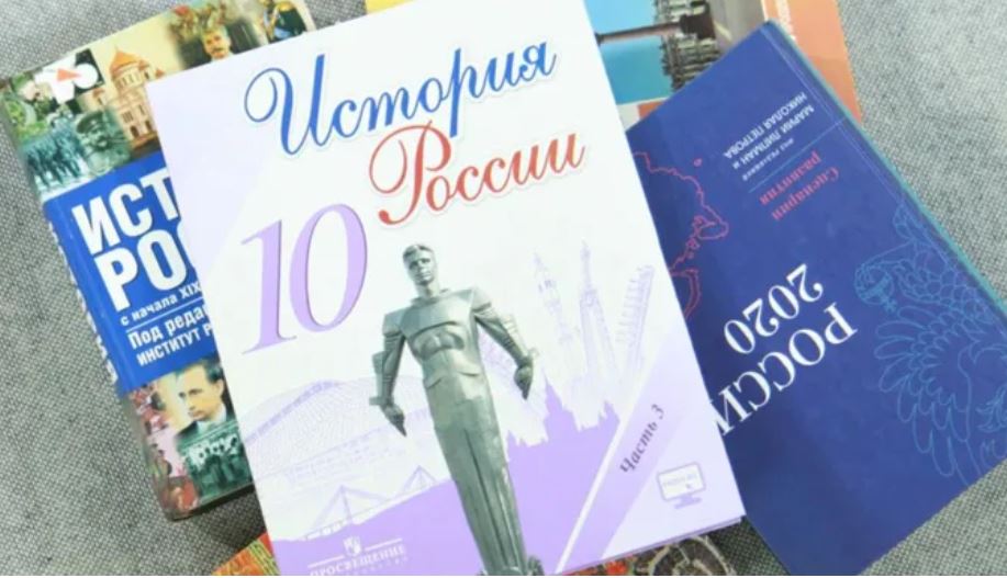 Rusia përgatiti tekstin e ri të historisë me gënjeshtra për luftën në ... Rusia përgatiti tekstin e ri të historisë me gënjeshtra për luftën në ...