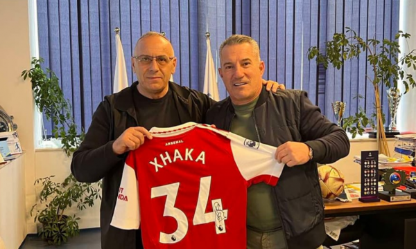 Ragip Xhaka viziton FFK-në - Gazeta Express Ragip Xhaka viziton FFK-në - Gazeta Express