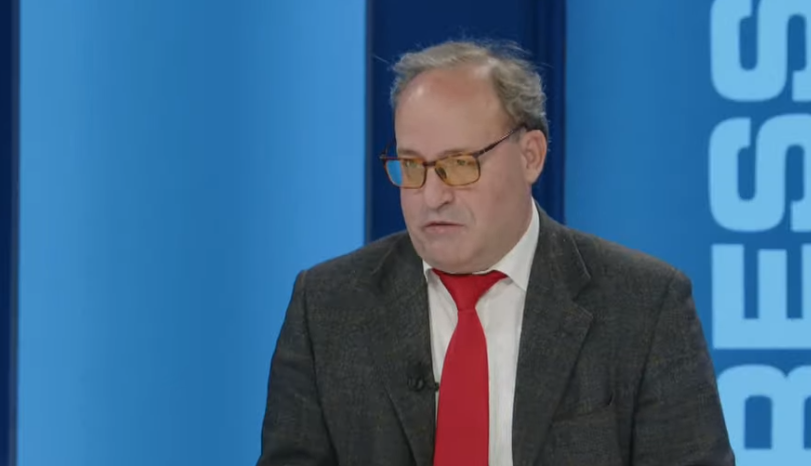 “Djali kokulur” / Ramabaja: Në Batllavë pashë një plakë me veshje ...