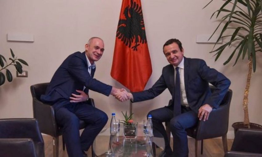 Humolli, i cili la VV-në: Kur hyra bëra një marrëveshje me Kurtin, s'u ...