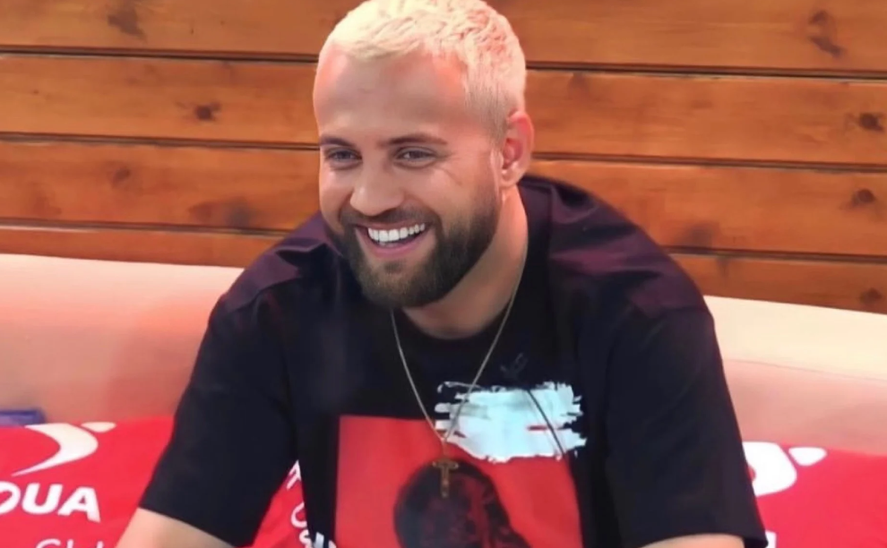 Kush po e mban peng Instagramin e Luiz Ejllit? Miku i këngëtarit flet ...