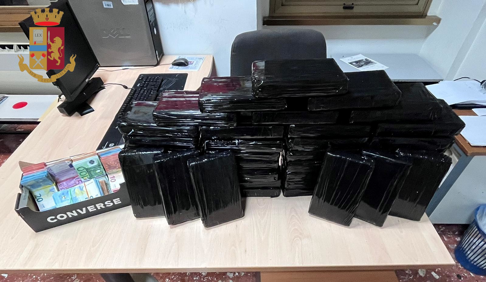 43 kg kokainë në kuti këpucësh, si ranë në rrjetën e policisë italiane ...
