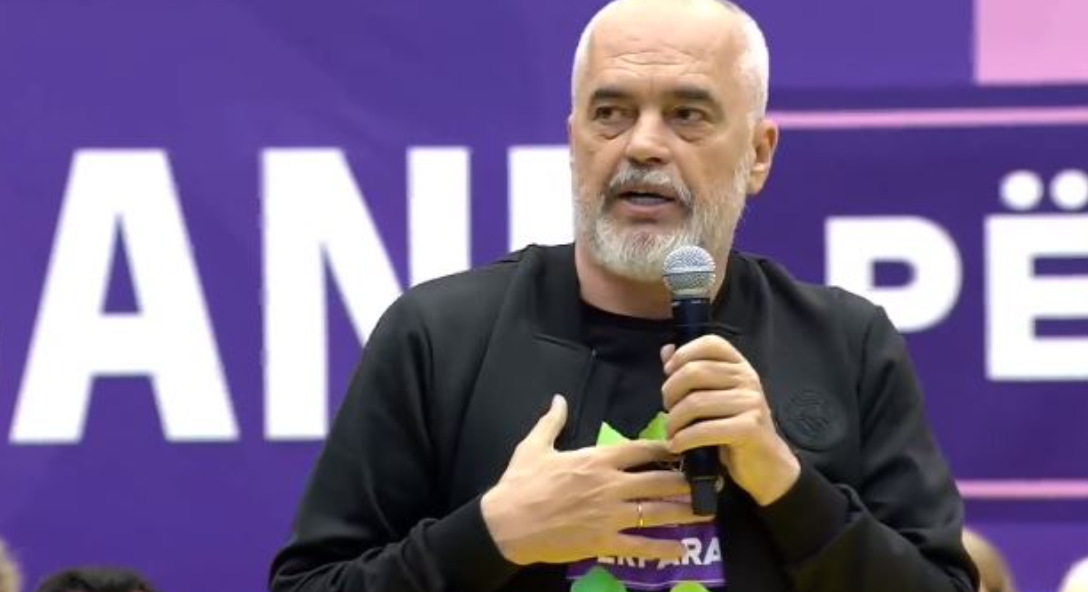 Rama ironizon Boçin në Elbasan: Basha ishte “lule” në krahasim me këtë ... Rama ironizon Boçin në Elbasan: Basha ishte “lule” në krahasim me këtë ...