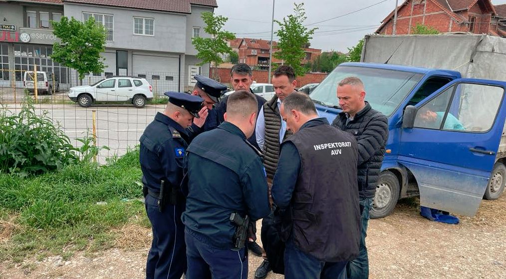 Peci uron Ditën e Evropës me një aksion në Prishtinë - Gazeta Express Peci uron Ditën e Evropës me një aksion në Prishtinë - Gazeta Express
