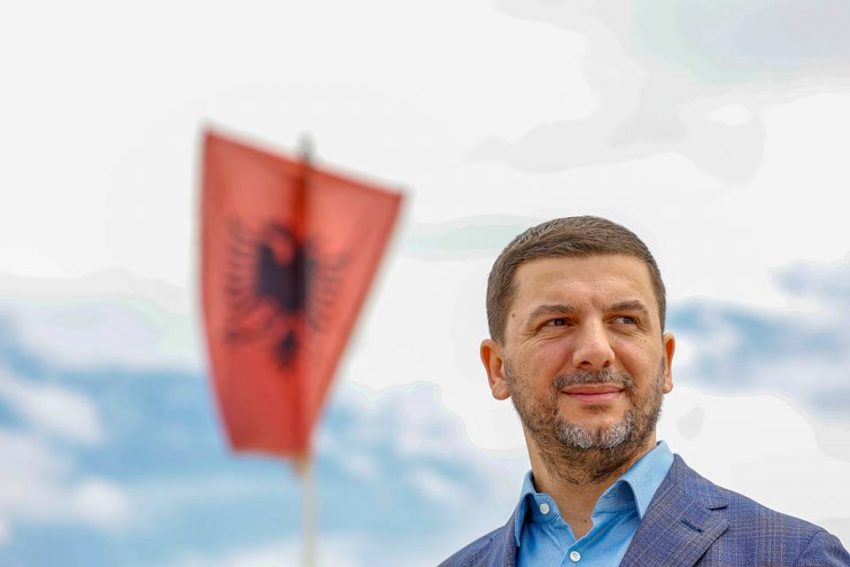 Krasniqi uron veteranët e UÇK-së: Mirënjohës, sot e përjetësisht ... Krasniqi uron veteranët e UÇK-së: Mirënjohës, sot e përjetësisht ...