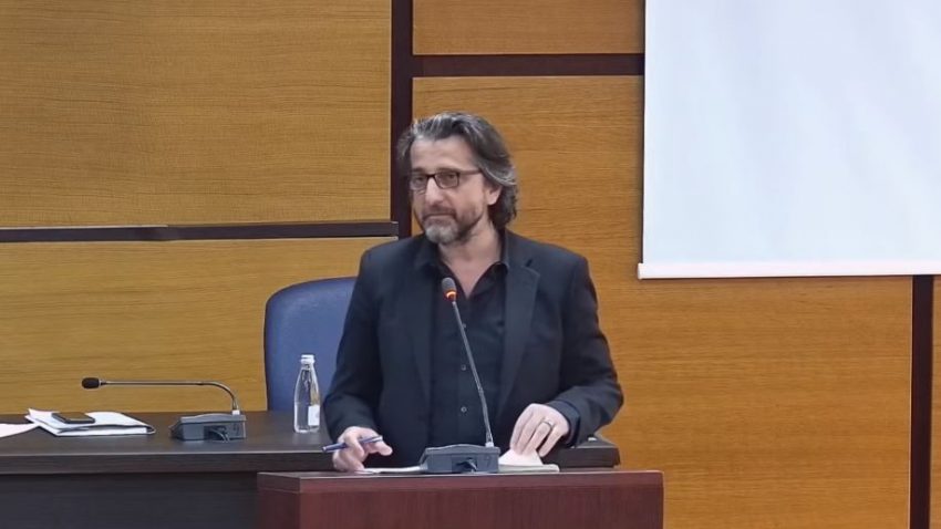 Përparim Rama ua bllokon vendimmarrjen aksionarëve që i emëroi dje ... Përparim Rama ua bllokon vendimmarrjen aksionarëve që i emëroi dje ...