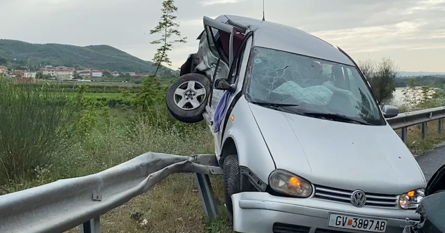 Aksidenti tragjik në Elbasan-Peqin, policia: E ëma udhëtonte së bashku ...