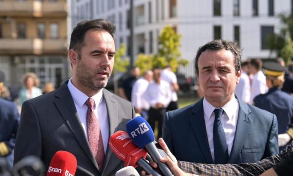 Konjufca: Adem Demaçi njëra prej figurave më të rëndësishme të kombit ... Konjufca: Adem Demaçi njëra prej figurave më të rëndësishme të kombit ...