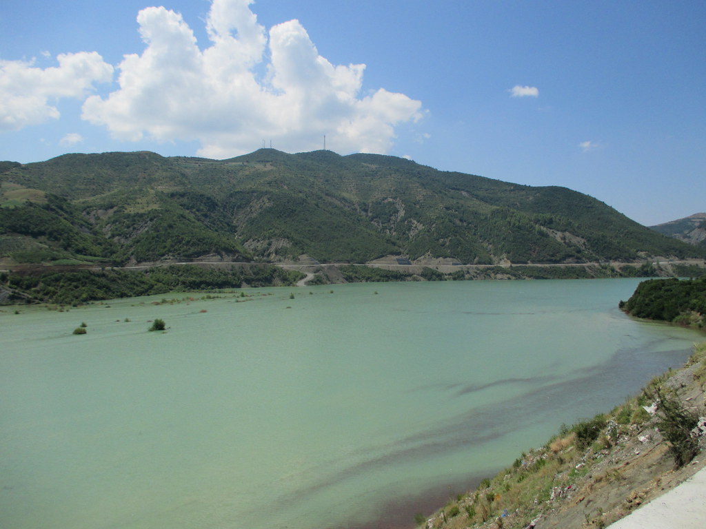 I zhdukur prej 2 ditësh, 75-vjeçari gjendet i pajetë në lumin Devoll ...