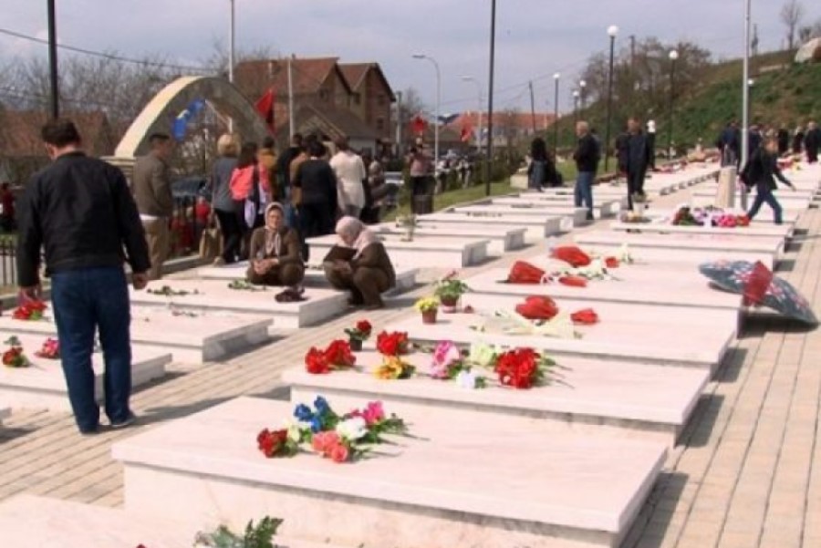 25 vjet nga masakra e Rahovecit - Gazeta Express