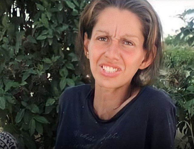 E vranë me thikë, kjo është 32 -vjeçarja që u gjet poshtë urës në ... E vranë me thikë, kjo është 32 -vjeçarja që u gjet poshtë urës në ...