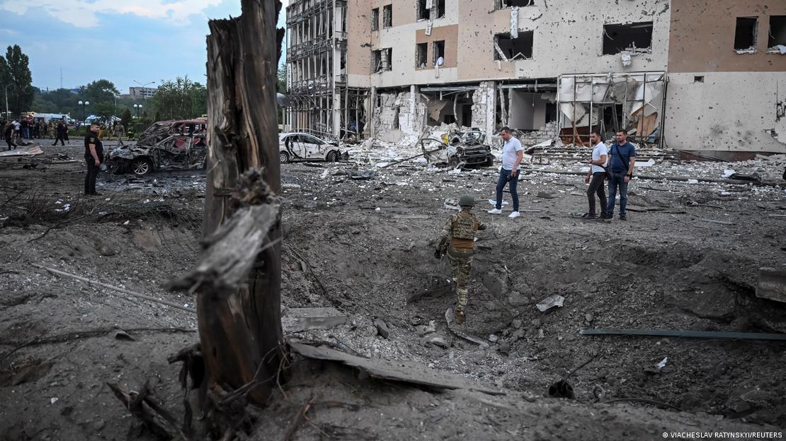 Rusi: Një libër historie justifikon luftën ruse në Ukrainë - Gazeta Express Rusi: Një libër historie justifikon luftën ruse në Ukrainë - Gazeta Express