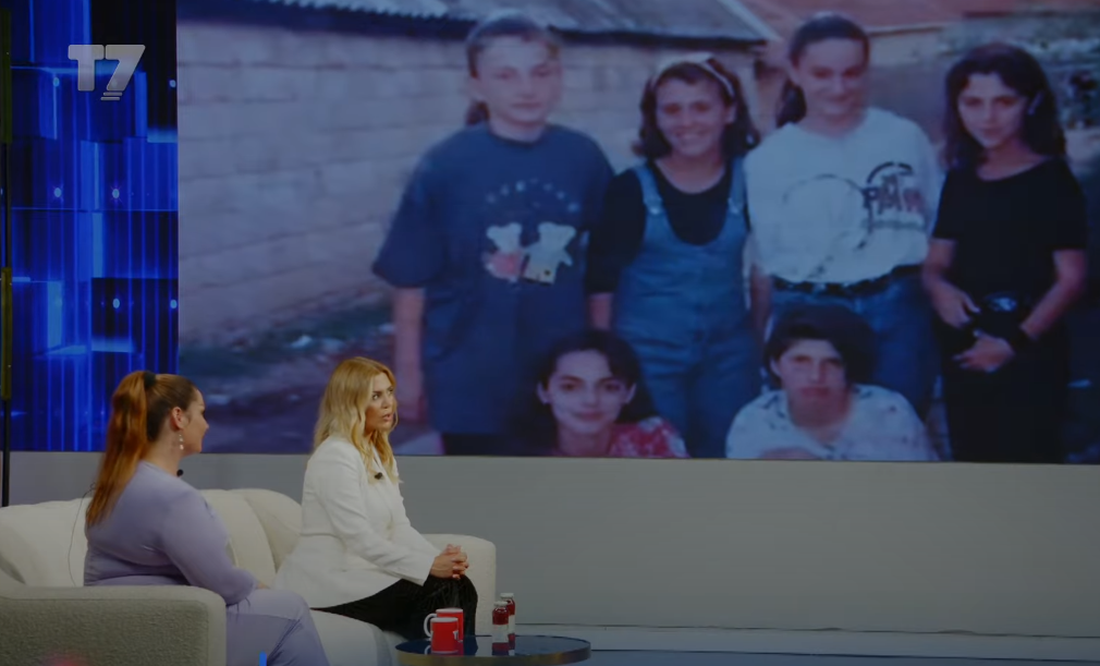 ''Rrobat i kishim bashkë, ecnim këmbë dhe kursenim para për shetitje ...