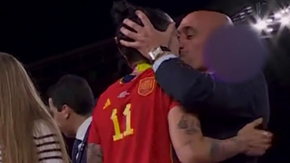 Presidenti i Federatës spanjolle të futbollit nuk pranon të dorëhiqet ... Presidenti i Federatës spanjolle të futbollit nuk pranon të dorëhiqet ...