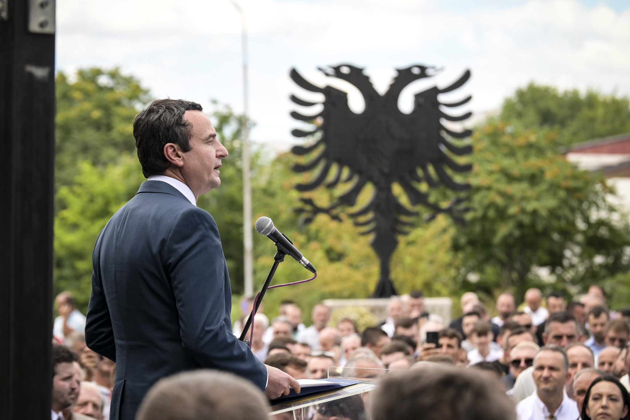 Kurti nga Tetova godet pushtetin në Shkup: Maqedonia e Veriut sa më ... Kurti nga Tetova godet pushtetin në Shkup: Maqedonia e Veriut sa më ...
