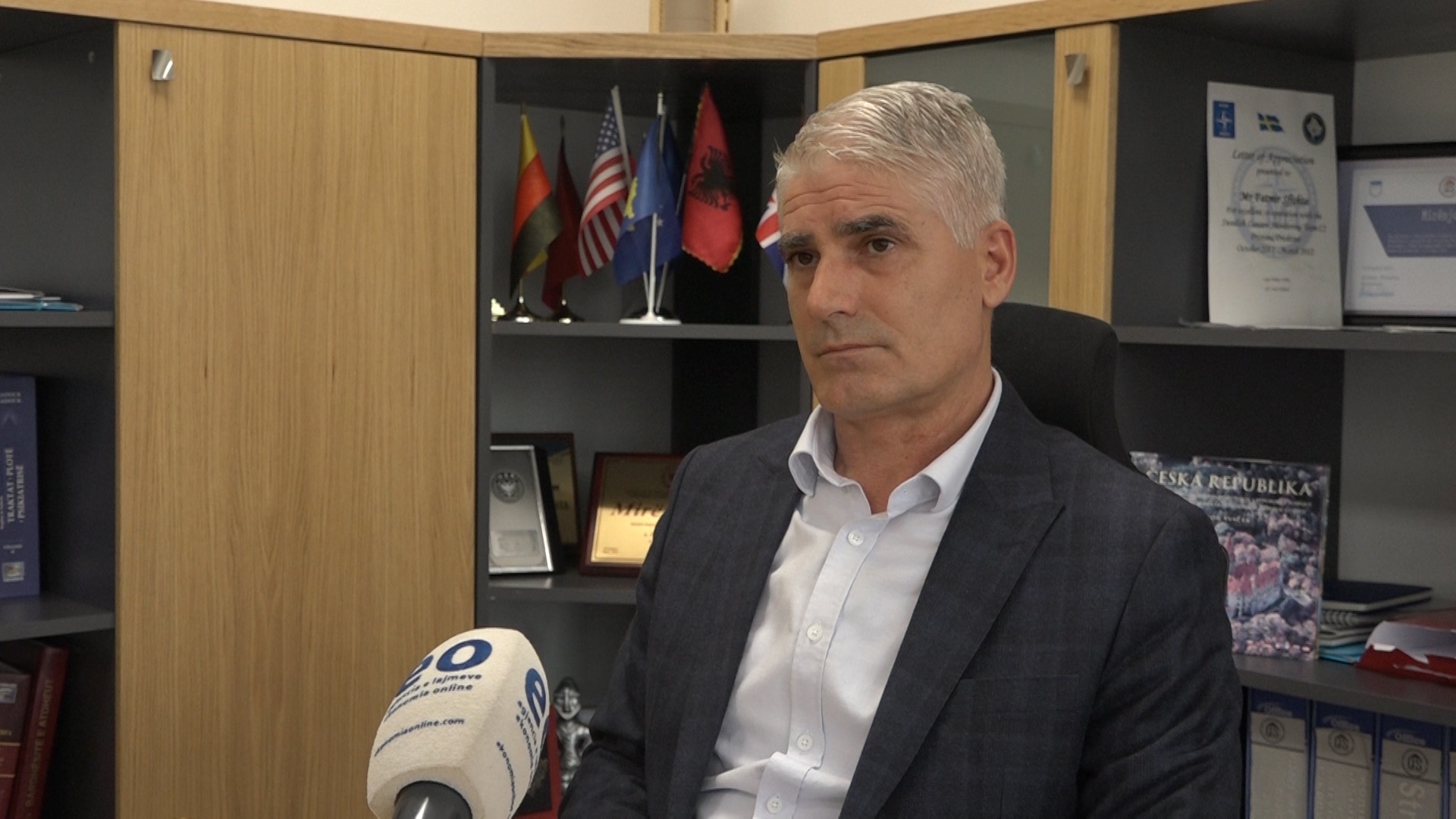 Fatmir Sfishta mban pozitën e drejtorit të Qendrës së Studentëve në ...