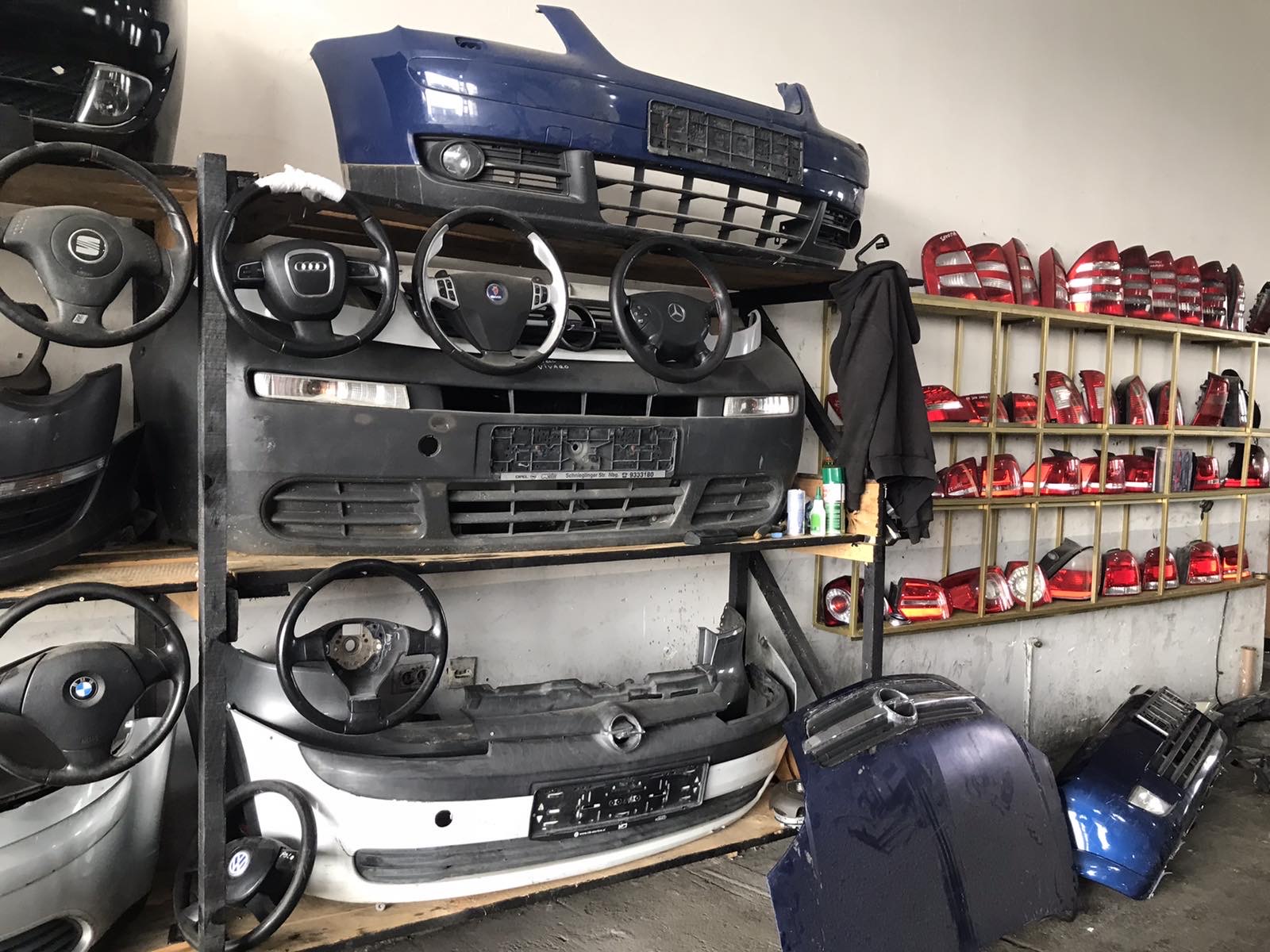 Konfiskohen 30 automjete të pa-zhdoganuara - Gazeta Express