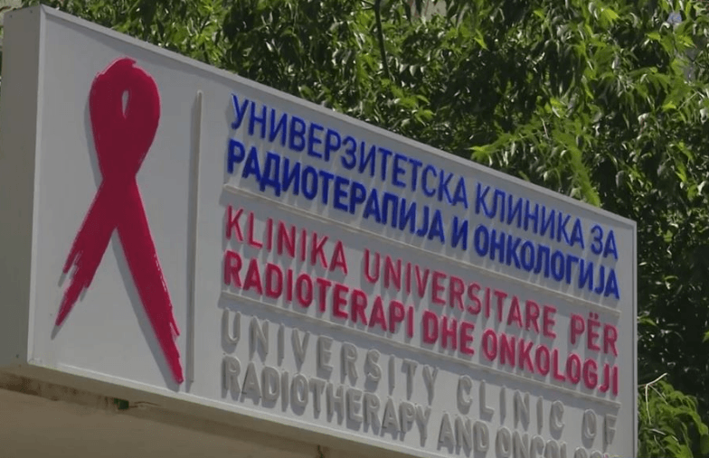 Aksion policor në Klinikën e Onkologjisë në Shkup - Gazeta Express Aksion policor në Klinikën e Onkologjisë në Shkup - Gazeta Express