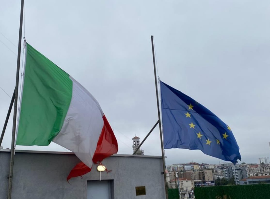 Ambasada italiane në zi për policin e vrarë Afrim Bunjaku - Gazeta Express