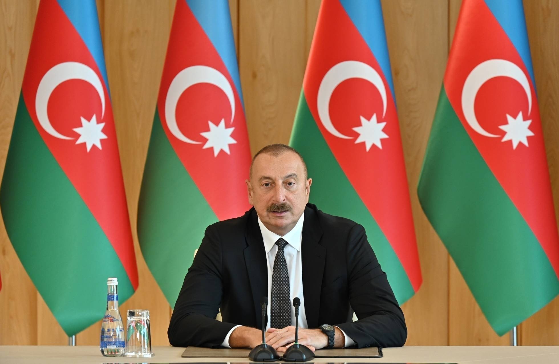 Presidenti i Azerbajxhanit: Do t’i mbrojmë të drejtat e armenëve që ...