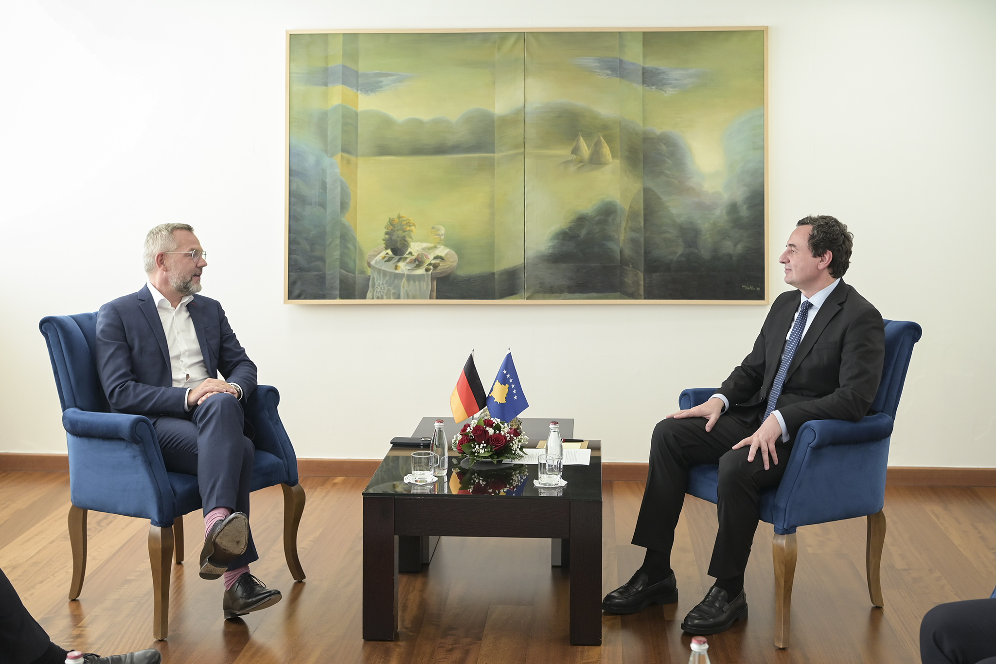 Asociacioni kthehet nga “pushimi” – një “strukturë federale” që s’do të ...