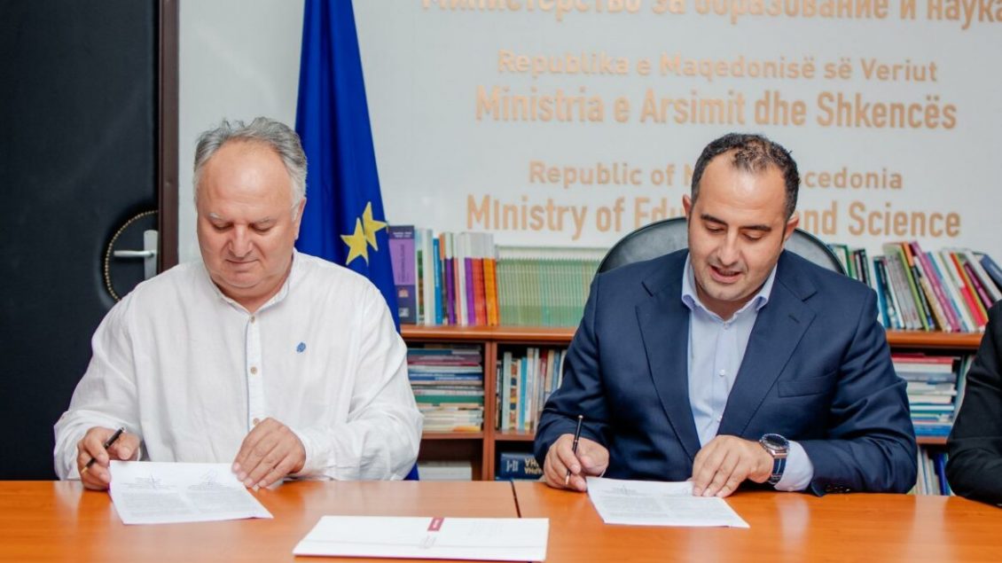 Maqedoni, pagat e mësimdhënësve nga shtatori rriten për 15 përqind ...