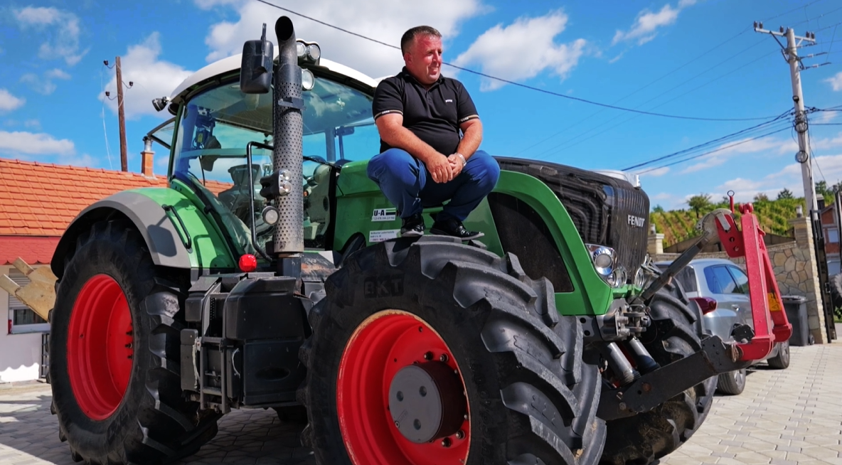 "Mercedesin ta jepi, e traktorin kurrë", rahovecasi i ‘çmendur’ pas ...