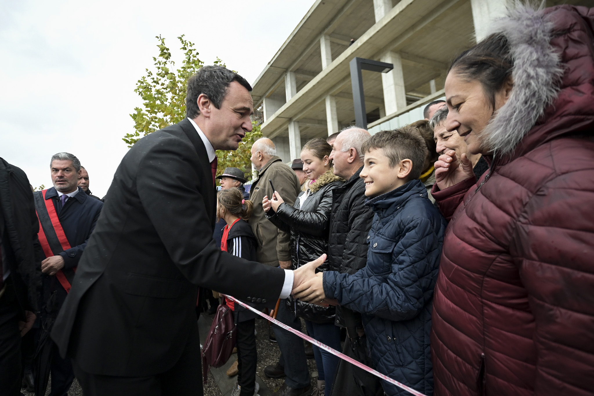 Kurti nga Vlora: Sot pushim e festë, ditëve tjera të punojmë për ... Kurti nga Vlora: Sot pushim e festë, ditëve tjera të punojmë për ...