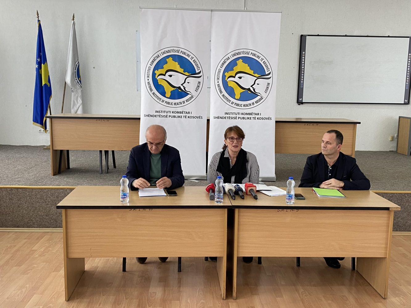 Nga IKSHP'ja flasin për ndikimin që ka mangani në shëndet, çfarë ndodhë ... Nga IKSHP'ja flasin për ndikimin që ka mangani në shëndet, çfarë ndodhë ...