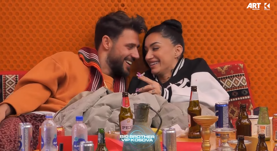 Lumbardhi e puth Albyn, thotë se ka ndjesi sikur e ka gjetur dashurinë - Gazeta Express