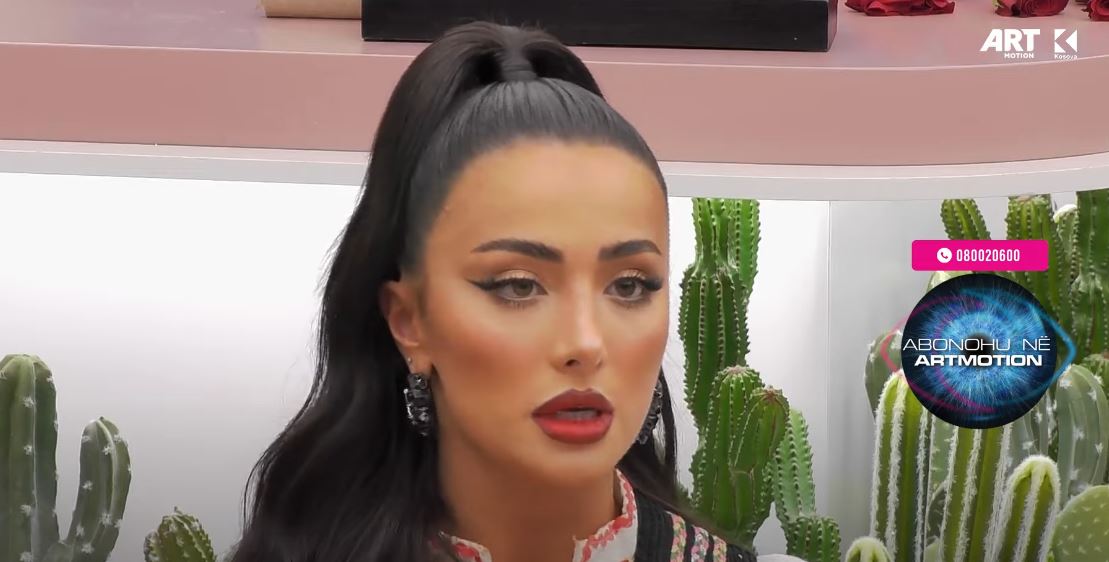 I tha që ka buzëqeshje “fake”, Alba i kthehet Monikës: Kam pasë respekt ...