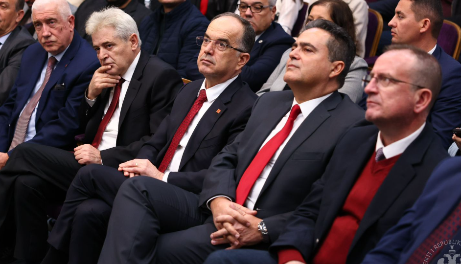 Alfabeti bën bashkë shqiptarët në Manastir, Presidenti Begaj: Gjuha ... Alfabeti bën bashkë shqiptarët në Manastir, Presidenti Begaj: Gjuha ...