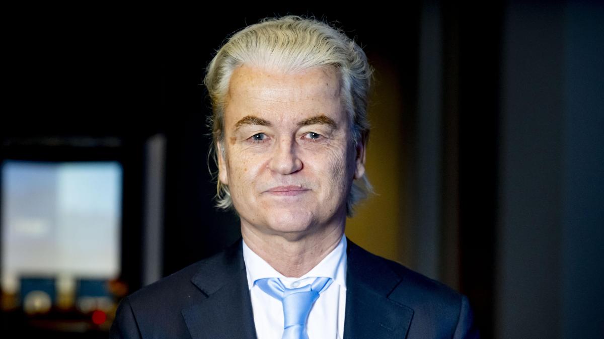 Holandë, anketat pas votimeve tregojnë fitoren e populistit Wilders ... Holandë, anketat pas votimeve tregojnë fitoren e populistit Wilders ...