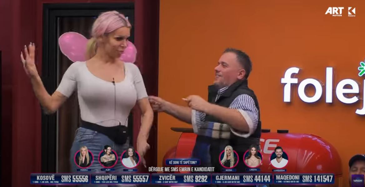 Banorët këndojnë këngën “Oj Lulije”, Edona kërcen së bashku me Yllin ...