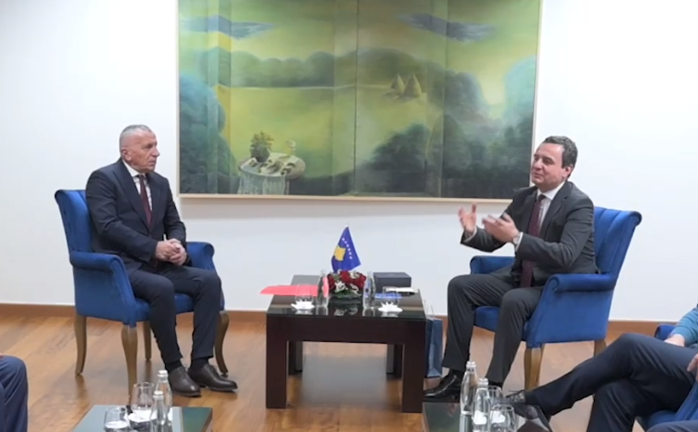 Arifi tha se Lugina mund t'i merrte tre deputetë, Kurti Kamberit: Mirë ...