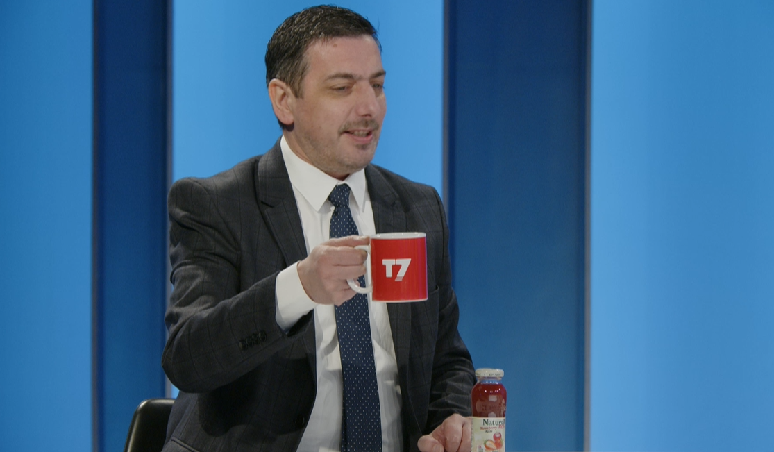 "Grabitja e sokut" - Valon Syla tregon si ia mori pijen Baton Haxhiut ...