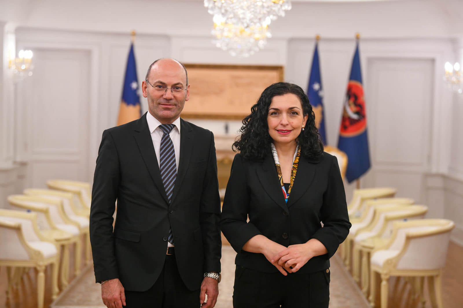 Jep dorëheqje nga pozita e këshilltarit të Presidentes, Kosova e çon në ...