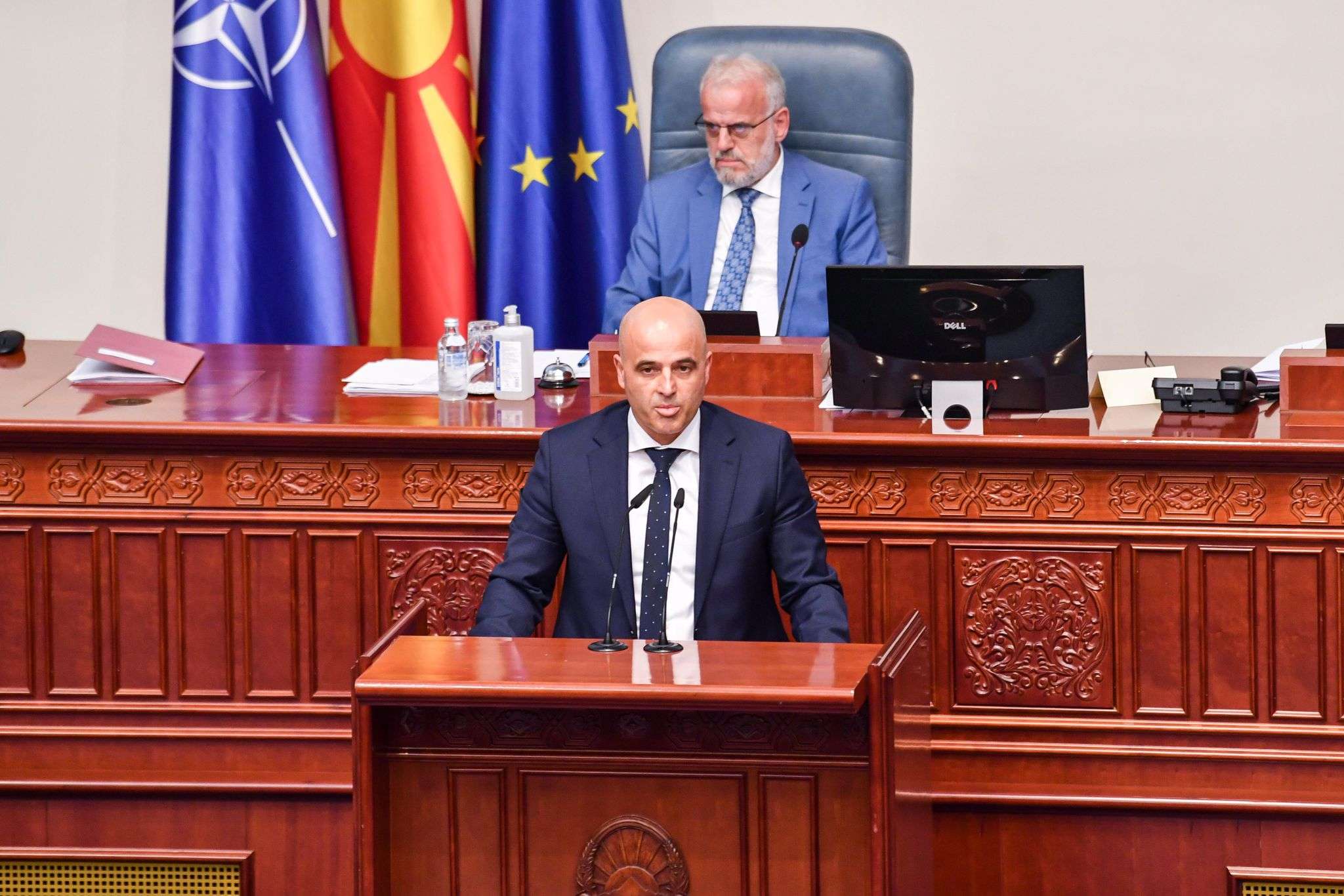 Qeveria e Maqedonisë së Veriut dorëhiqet të enjten, dorëhiqet edhe ... Qeveria e Maqedonisë së Veriut dorëhiqet të enjten, dorëhiqet edhe ...