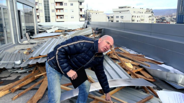 Rënia e kulmit të komunës, arkitekti: Fajtor është puna e keqe, pjesa e ...