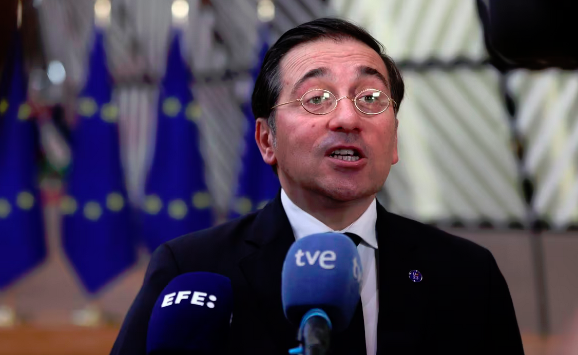 MPJ spanjolle konfirmon njohjen e pasaportave të Kosovës, EL Pais: Nuk ... MPJ spanjolle konfirmon njohjen e pasaportave të Kosovës, EL Pais: Nuk ...