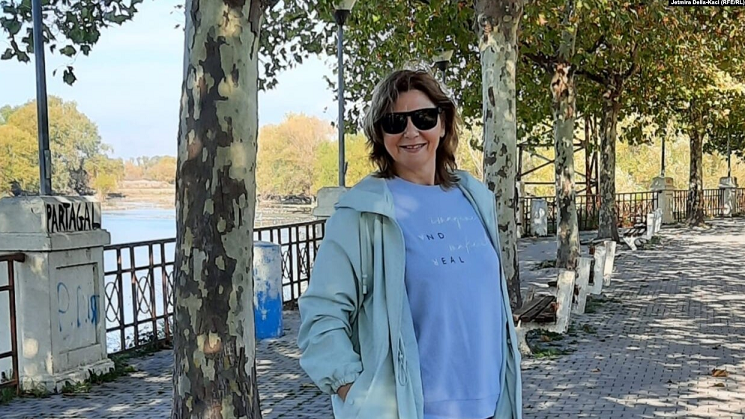 Mësuesja që “amëlson” Shkodrën - Gazeta Express