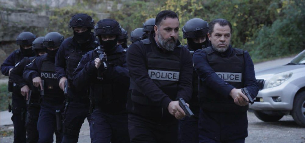 “Rrugët” seriali i parë i zhanrit aksion dramë në Kosovë fillon së ...