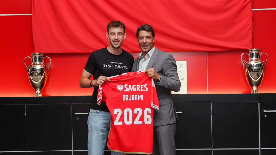 Adrian Bajrami rinovon me Benfican - Gazeta Express