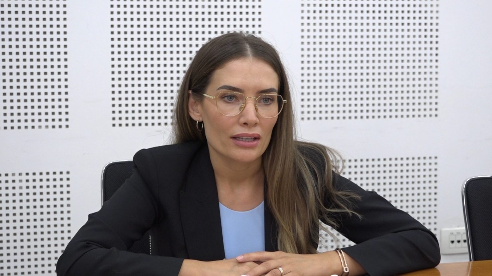 Musliu-Shoshi: Falë udhëheqjes së Albin Kurtit sot feston Serbia ...