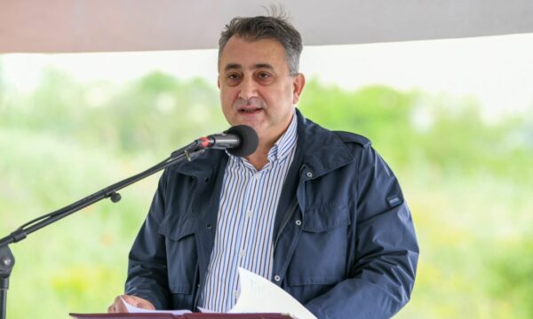 Tuneli Shqipëri – Maqedoni e Veriut/ Rustemi: Korridori 8 përfundon në ...