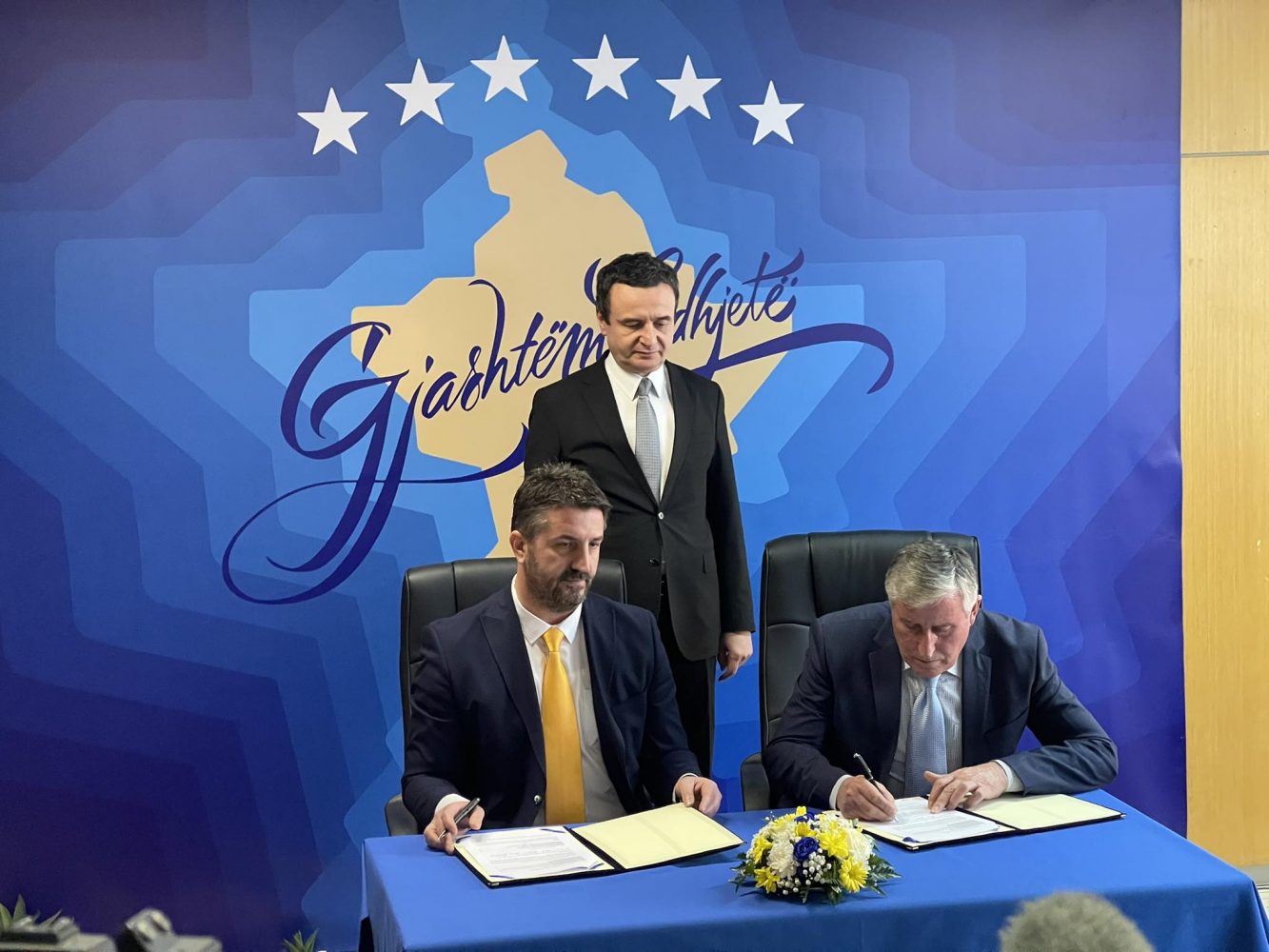 Funksionalizohet Instituti i Krimeve të Kryera Gjatë Luftës, dorëzohen ... Funksionalizohet Instituti i Krimeve të Kryera Gjatë Luftës, dorëzohen ...