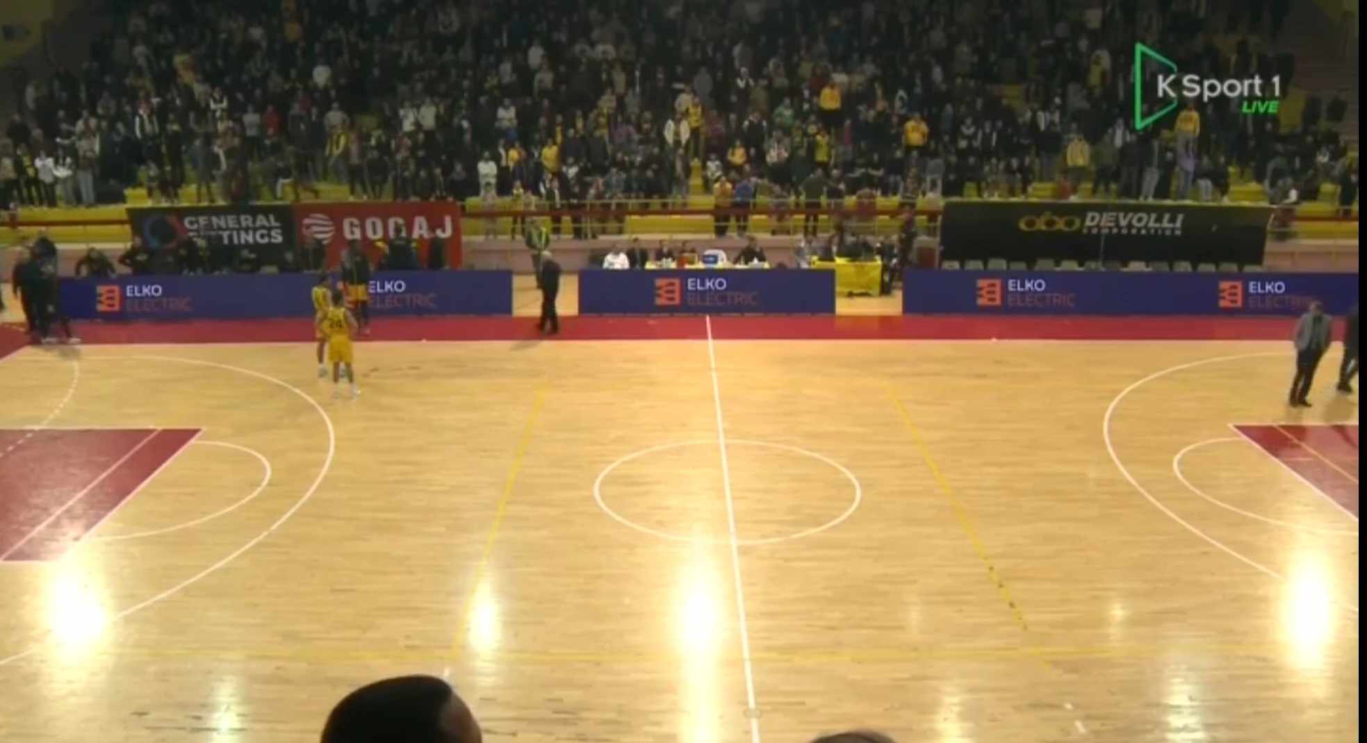 Ndërpritet derbi mes Pejës dhe Prishtinës - Gazeta Express Ndërpritet derbi mes Pejës dhe Prishtinës - Gazeta Express